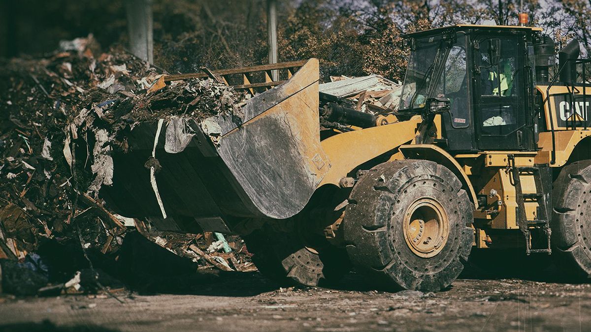 3 Ways Cat Loaders Guard Against Downtime | Cat | Caterpillar