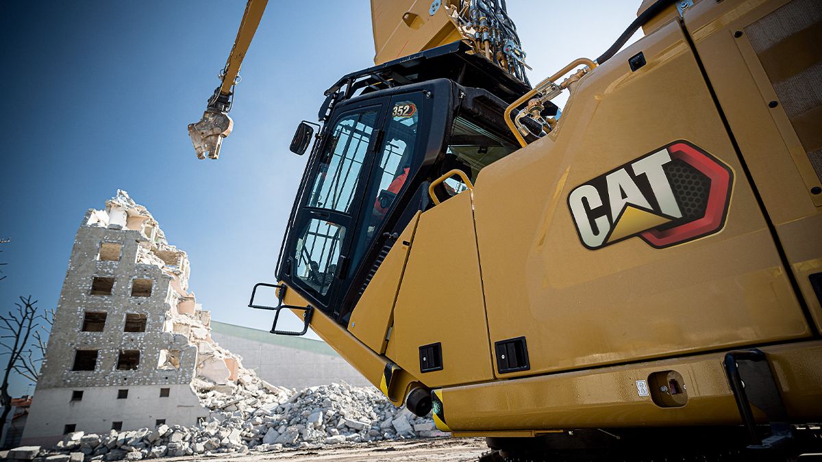 Cat Excavators for Demolition | Cat | Caterpillar