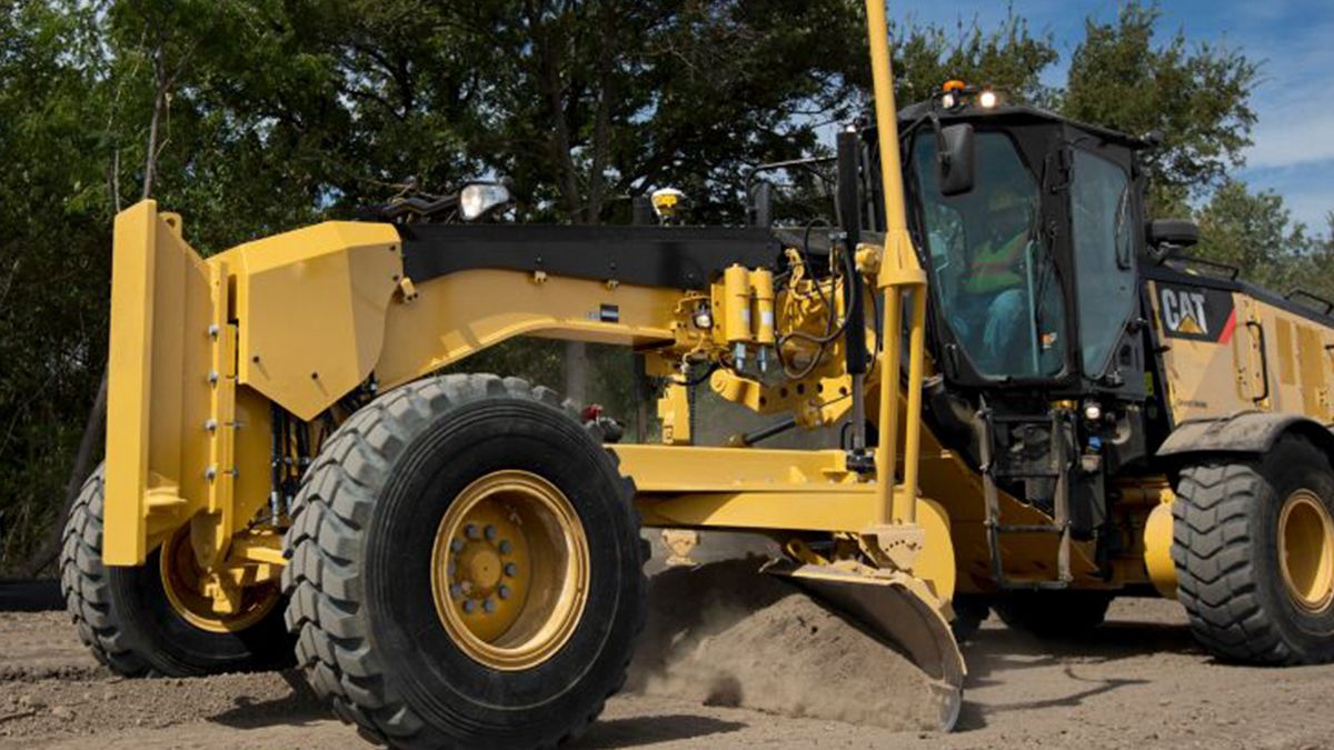 Road Maintenance Operators Give Cat Stable Blade Their Highest Grade ...