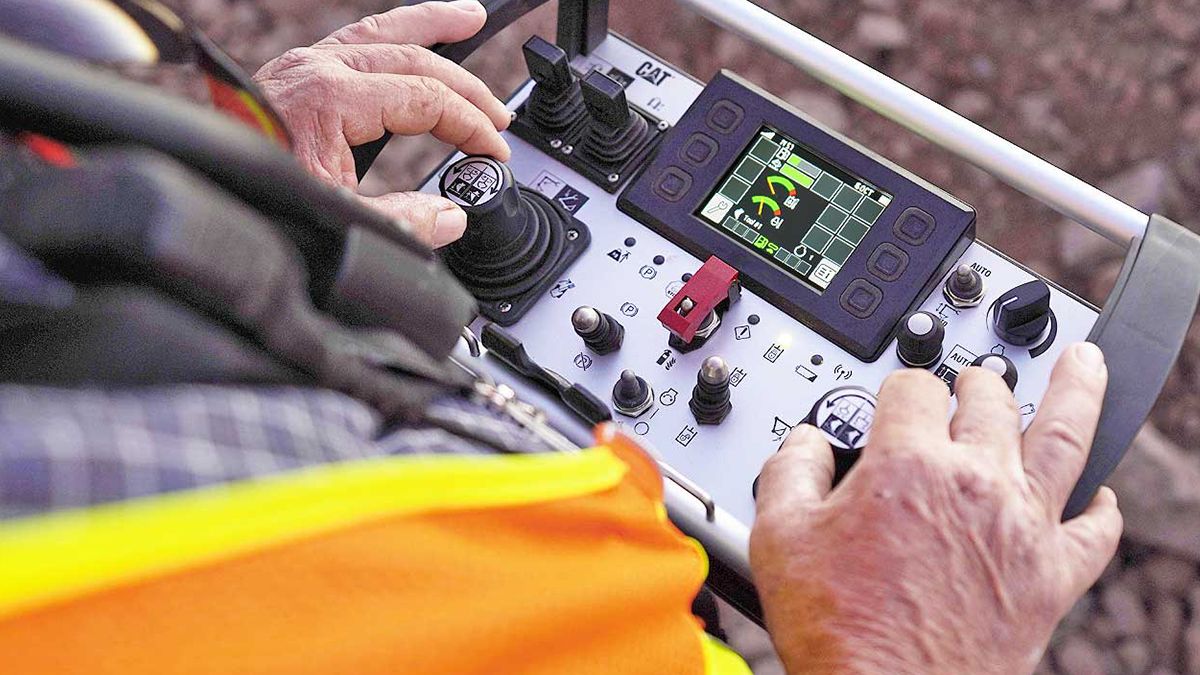 Command Takes the Gold at 2021 Edison Awards | Cat | Caterpillar