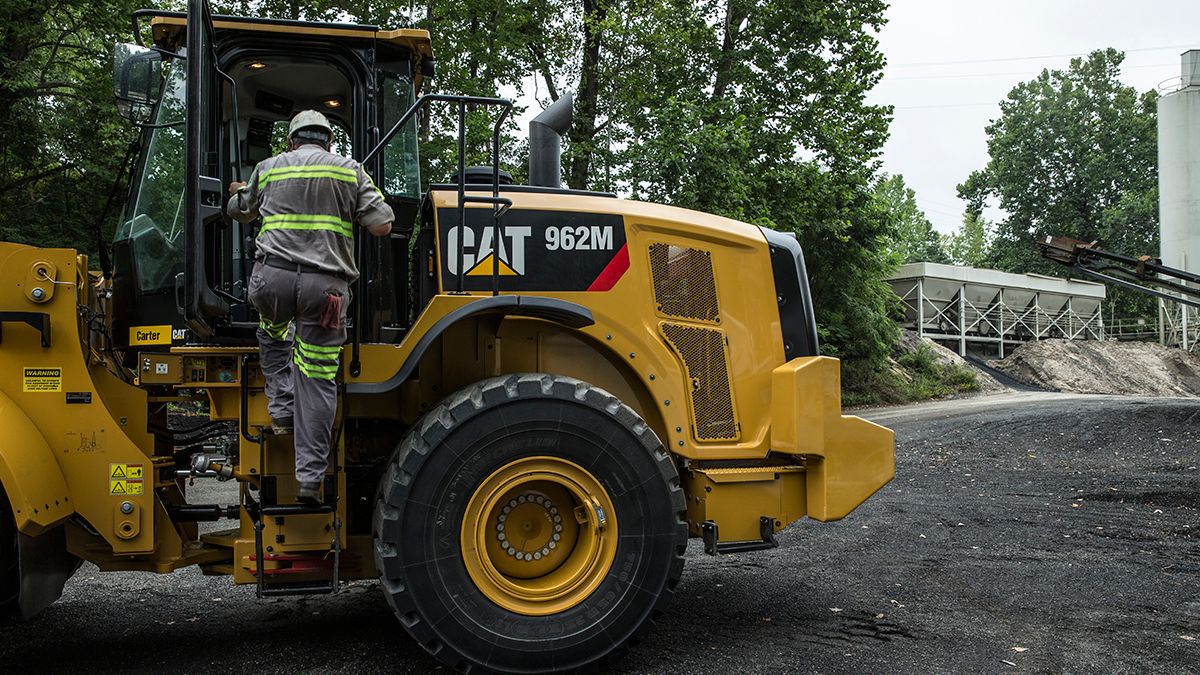 Learn About M Series Wheel Loader Safety And Comfort | Cat | Caterpillar