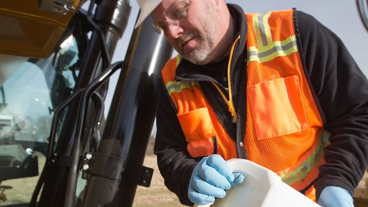 Understanding Your Engine’s Emissions Components | Cat | Caterpillar