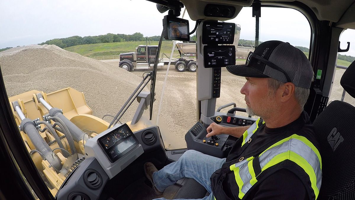 Wheel Loader Stockpile Operating Tips | Cat | Caterpillar