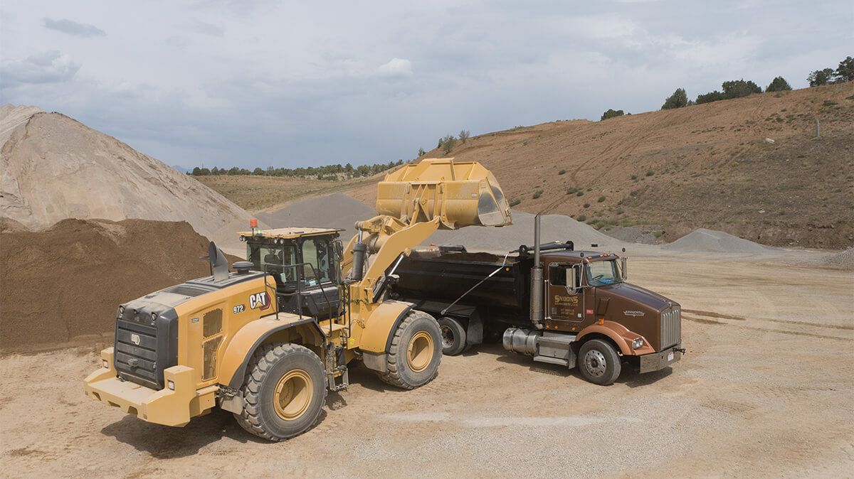 Truck Loading Operator Tips | Cat | Caterpillar