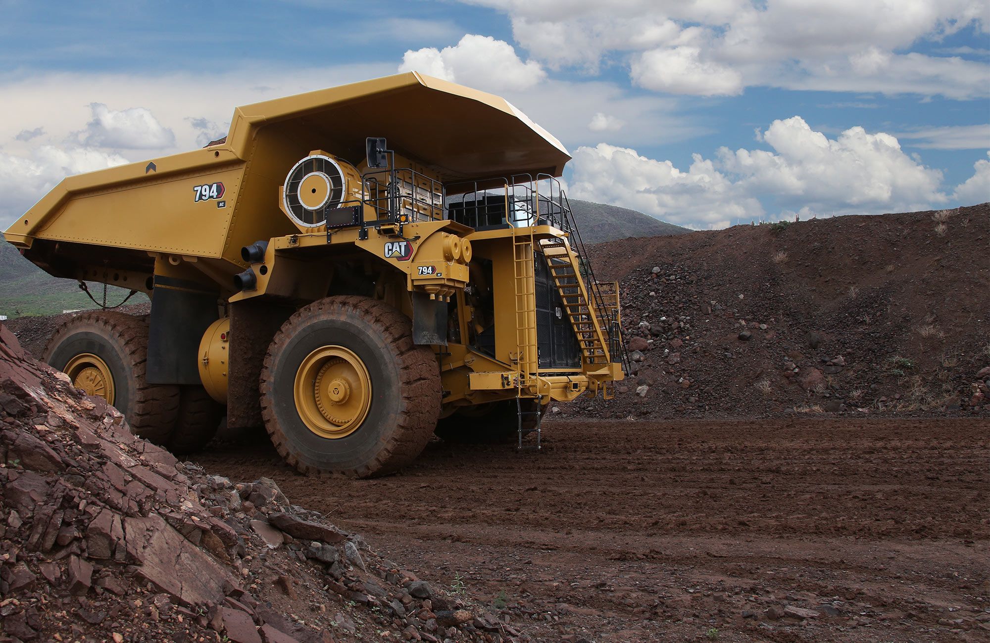 New Cat® 794 AC Mining Truck | N C Machinery