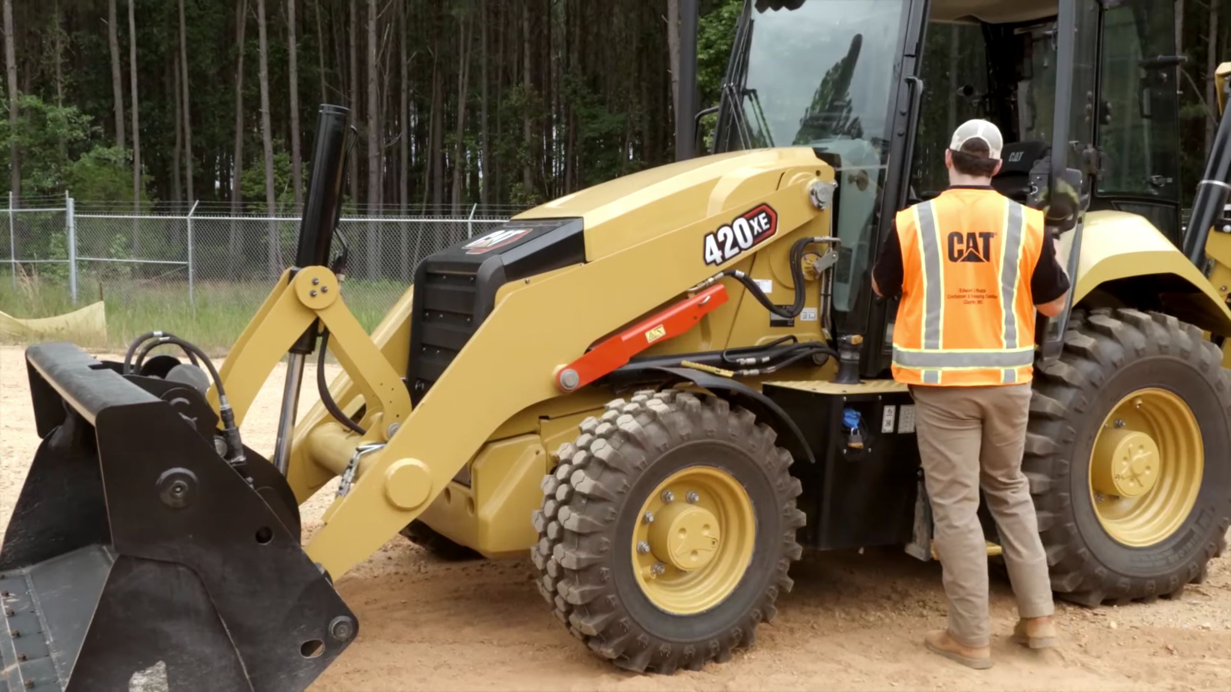 Maintenance Check | Cat | Caterpillar