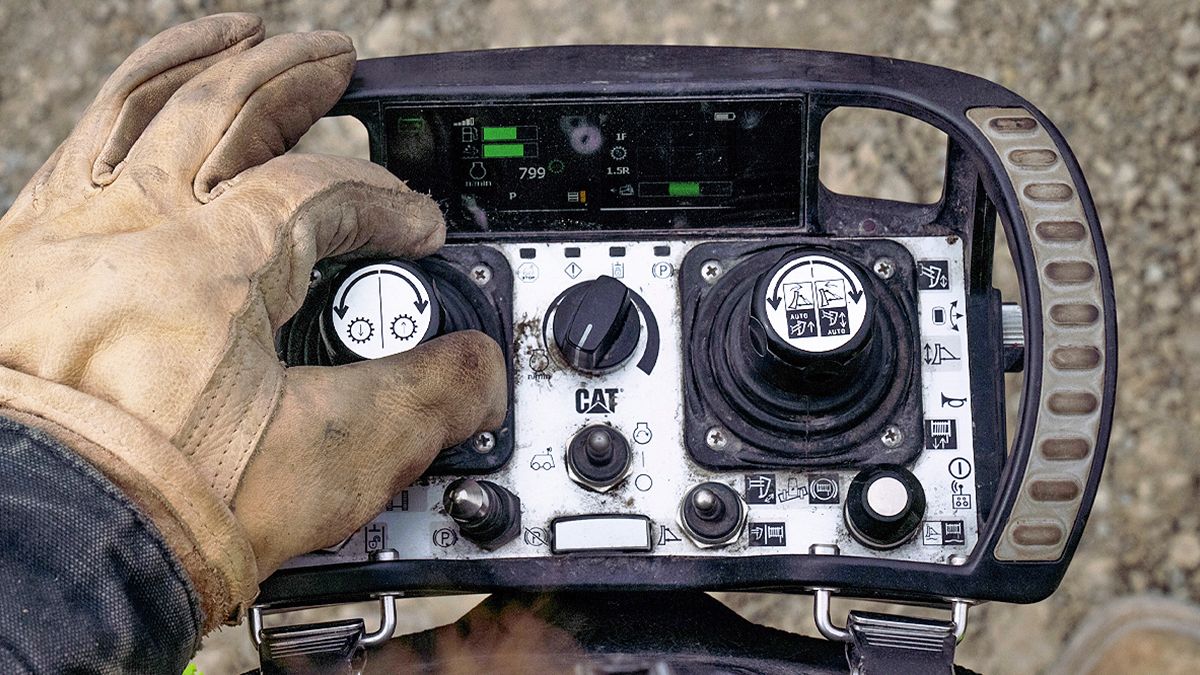 Benefits of Cat Command For Dozers | Cat | Caterpillar