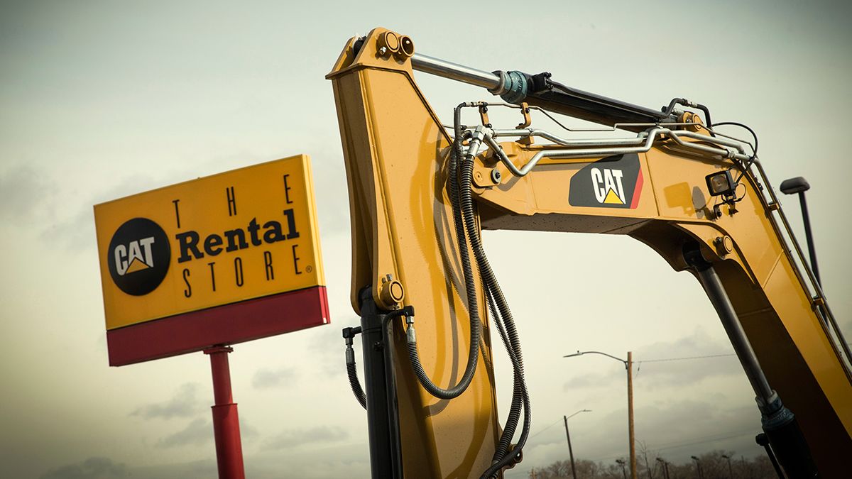 Buying Versus Renting Construction Equipment | Cat | Caterpillar