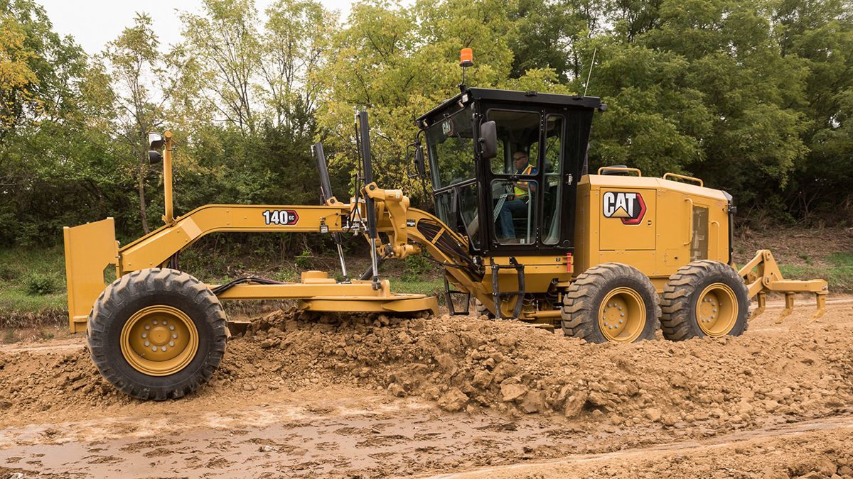 Take A GC Motor Grader Walk-Around | Cat | Caterpillar