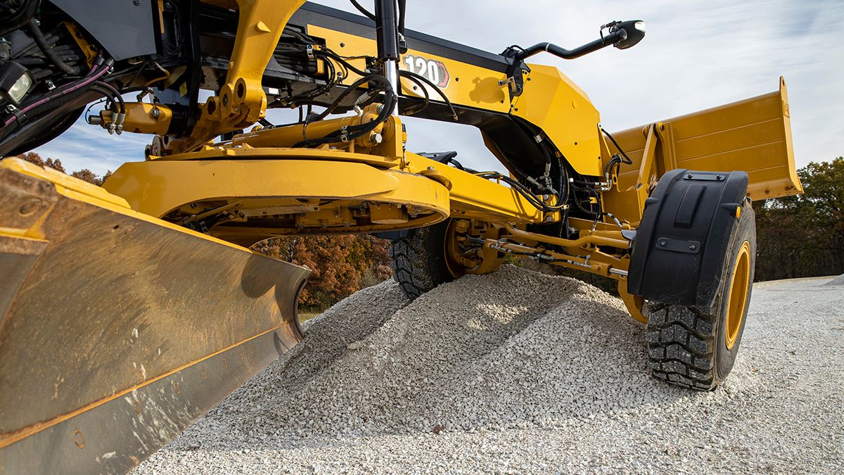 Ground Engaging Tools for Your Motor Grader | Cat | Caterpillar