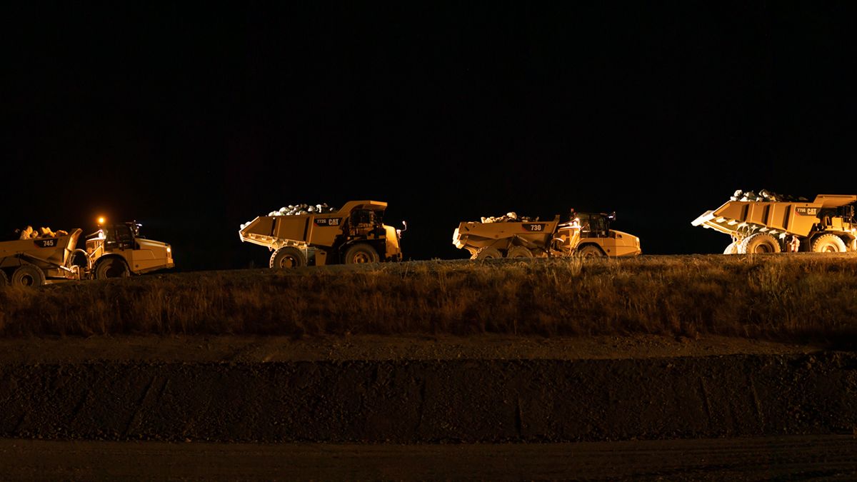 Episode 3: The Secrets of Hauling | Cat | Caterpillar