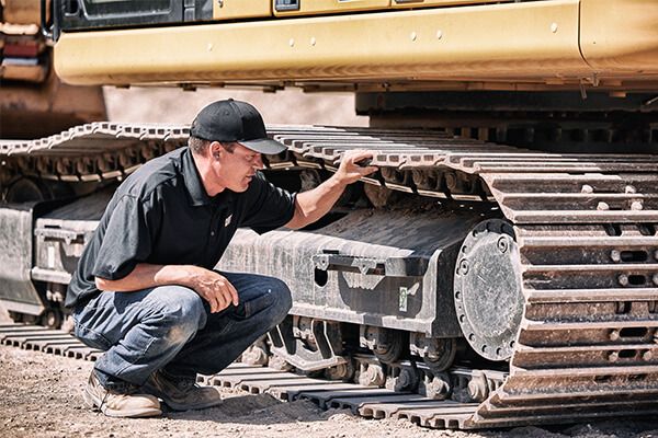 Your Six-Step Excavator Maintenance Checklist | Cat | Caterpillar