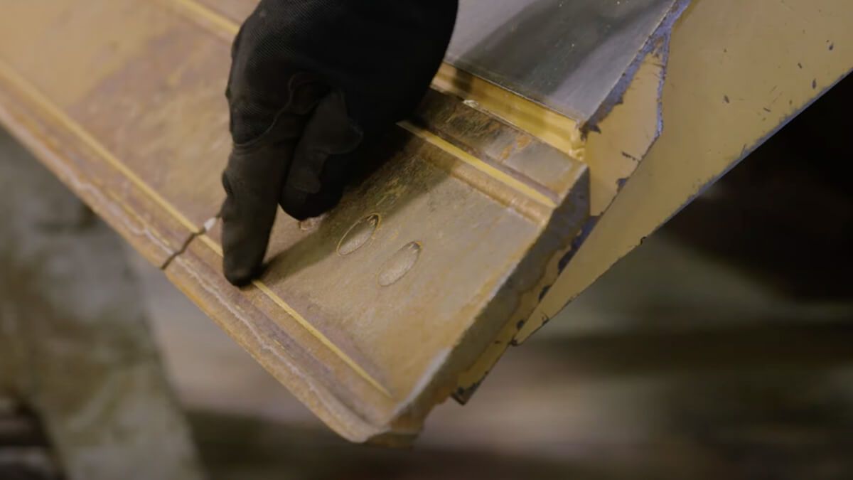 How to Care for Your Cat® Precision Cutting Edges | Cat | Caterpillar