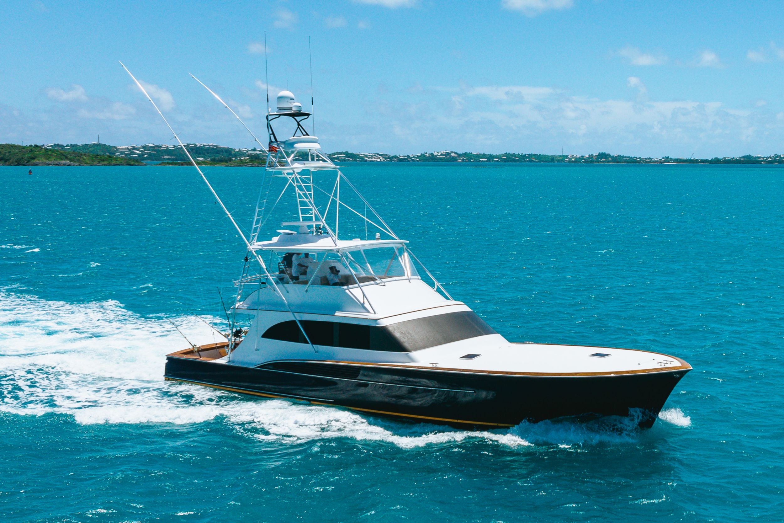 Cat® Concierge - Yachting Service | Cat | Caterpillar