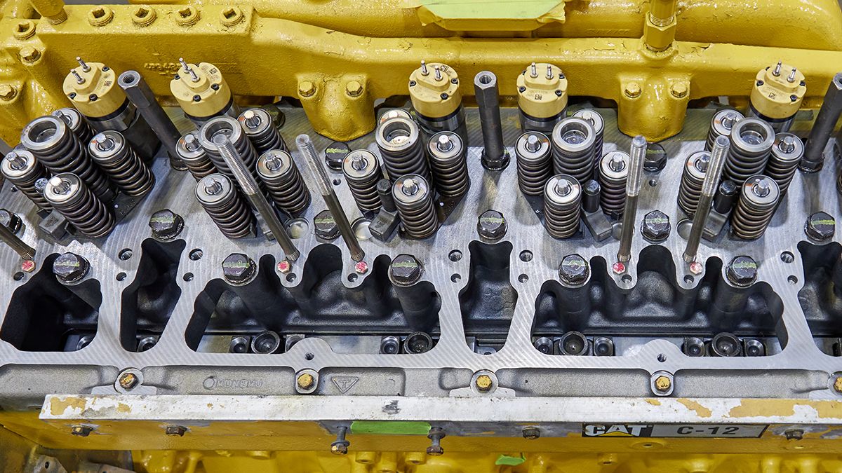 5 Steps To Kickstart Your Cat Truck Engine Maintenance Plan | Cat ...