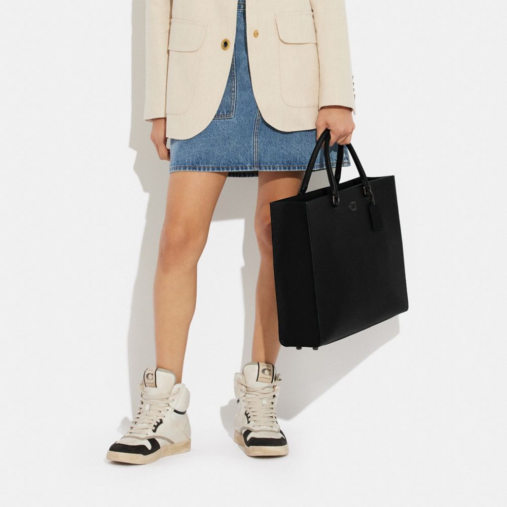 outlet storeonline Coach - Tote 40 With Signature Canvas Detail