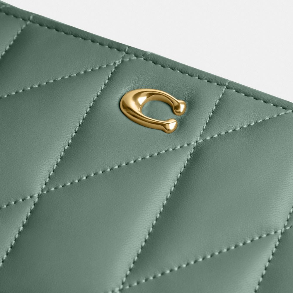 코치 공식 온라인 스토어 - 키라 크로스바디 위드 필로우 퀼팅 CM531 B4/SG