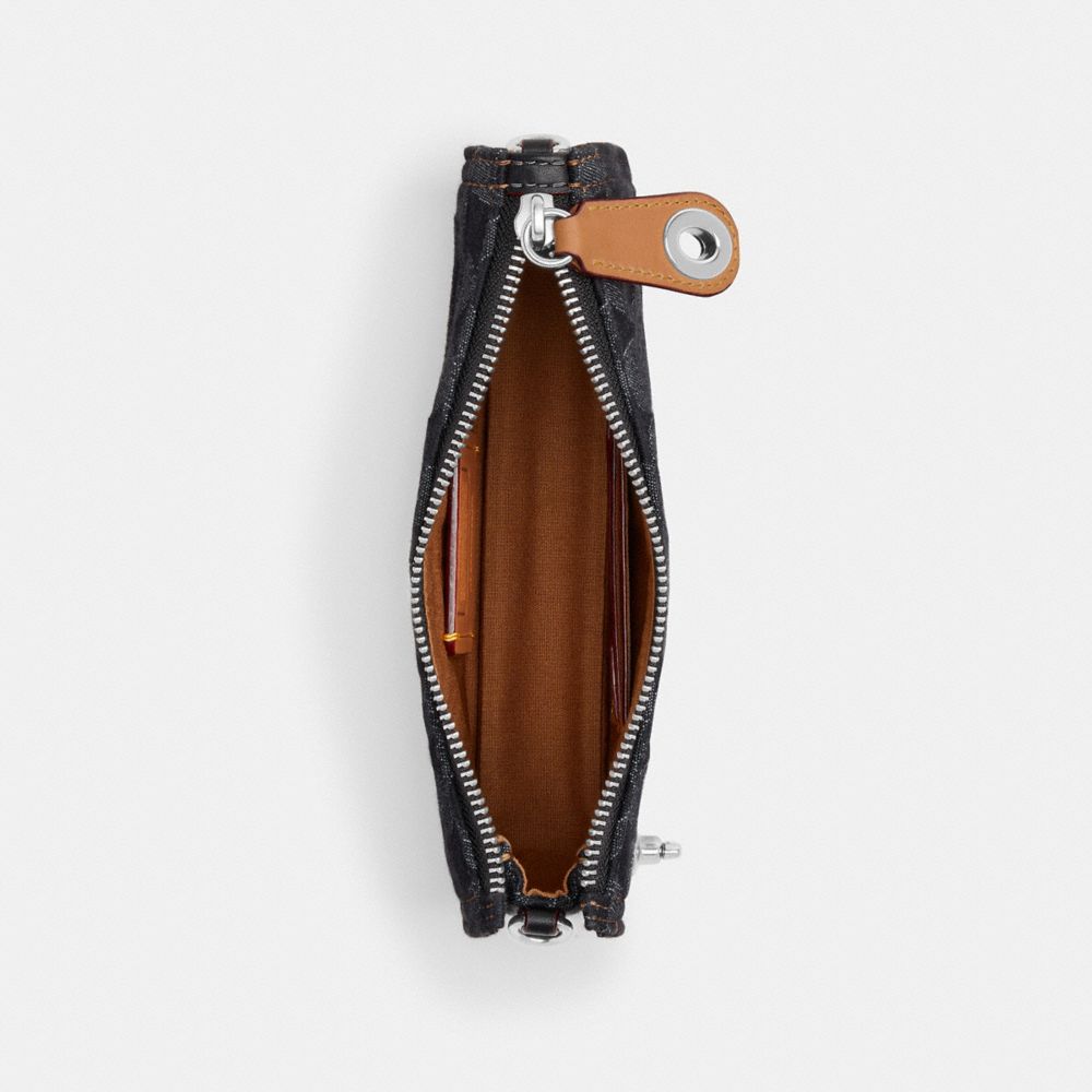 [펜 숄더 백 인 시그니처 데님 CR688 LHBLK ]