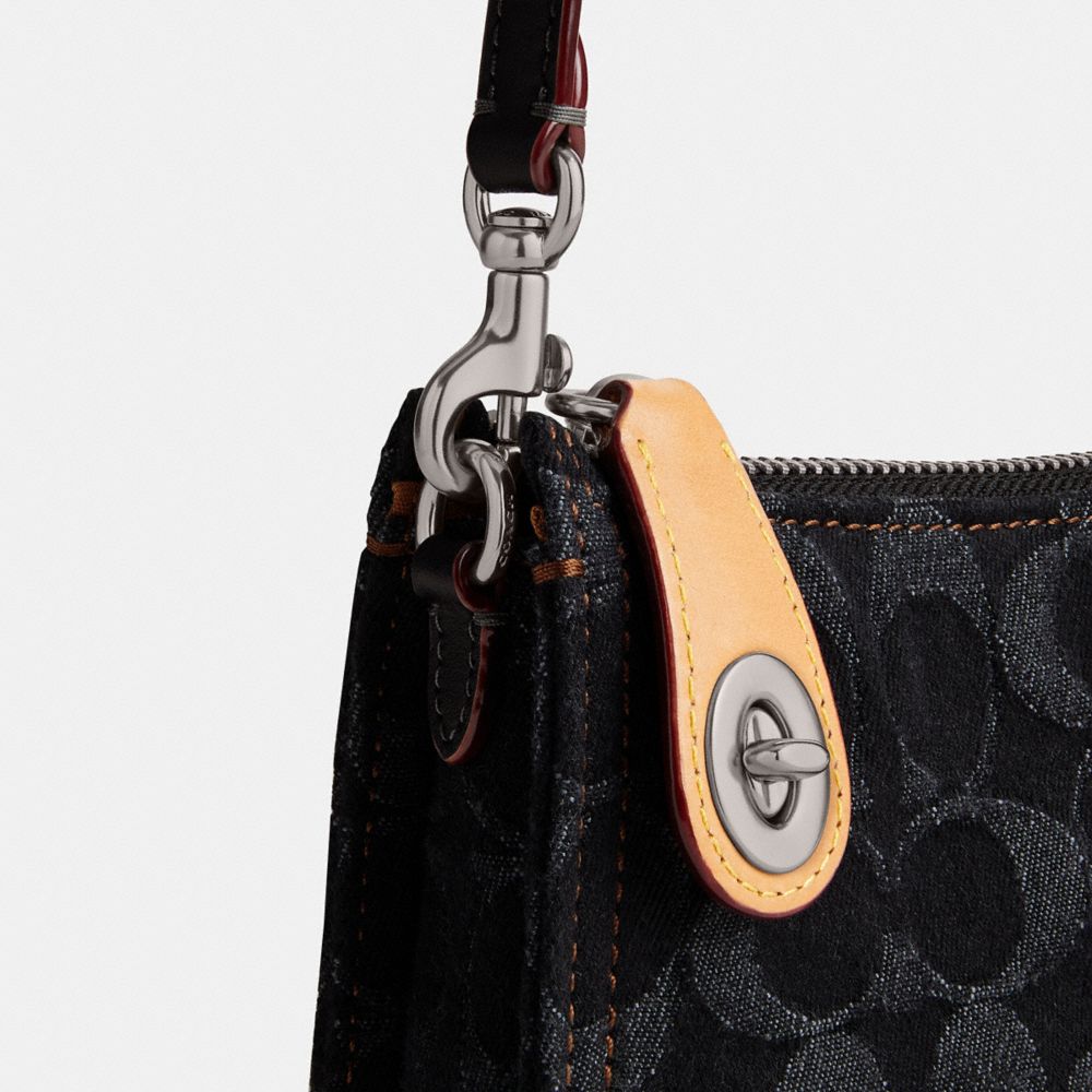 [펜 숄더 백 인 시그니처 데님 CR688 LHBLK ]