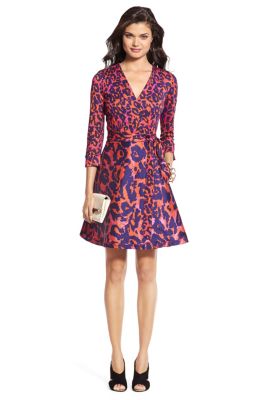 DVF – Shop Diane von Furstenberg’s Wrap Dresses, Handbags, and Accessories