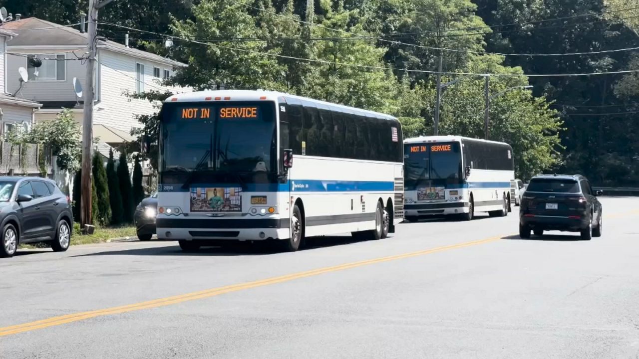 SI officials, transit union say MTA is not maintaining buses
