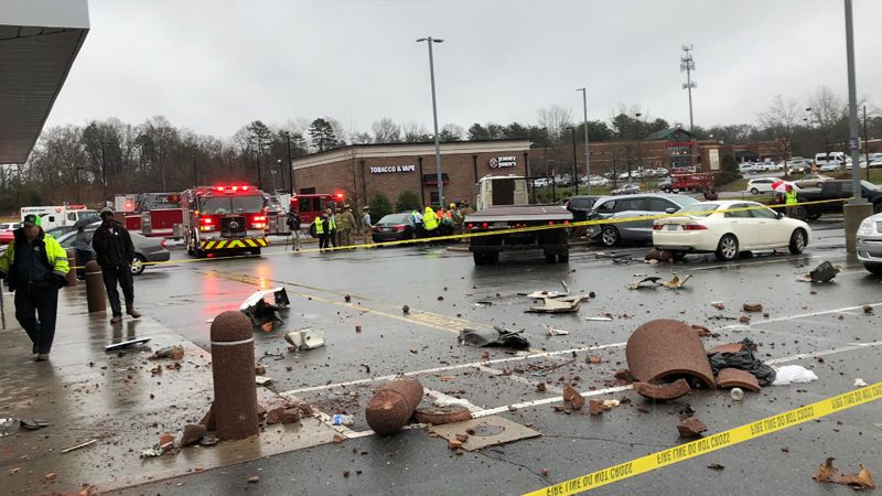 No injuries After Truck Crashes Through Salisbury Aldi Parking Lot