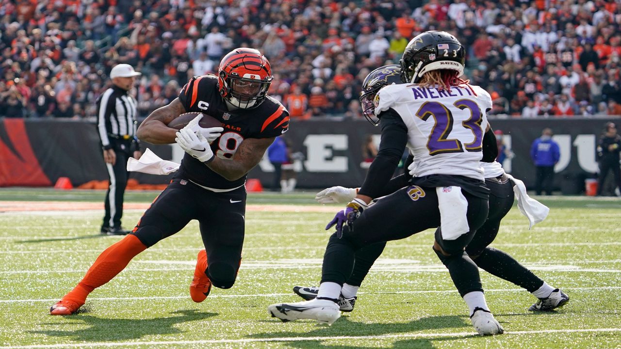 Mixon, Chubb nominated for FedEx Ground Player of the Year