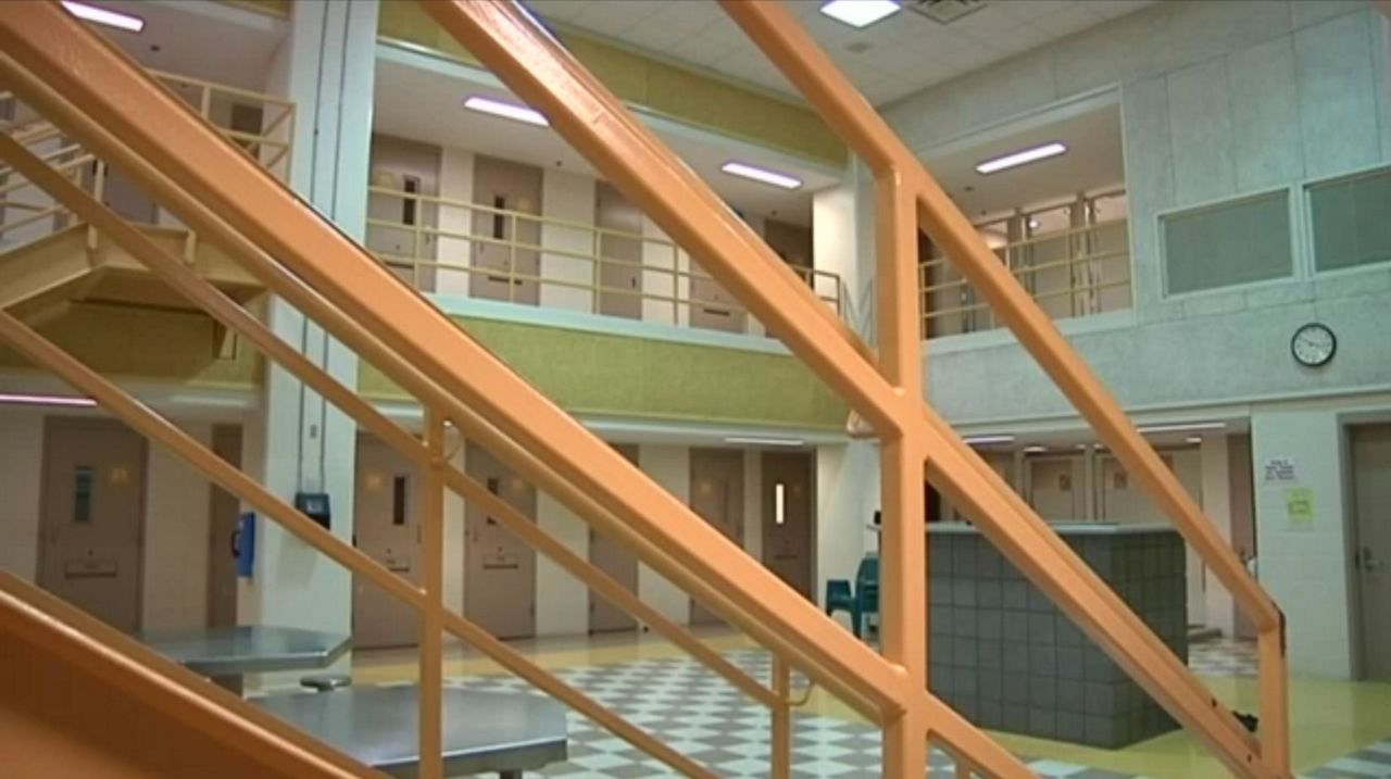 Lying Prisoners: New Laws Crack Down on Jailhouse Informants