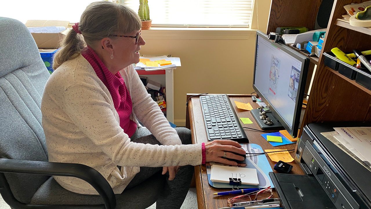 Retired CMS Teacher Comes Back to Volunteer