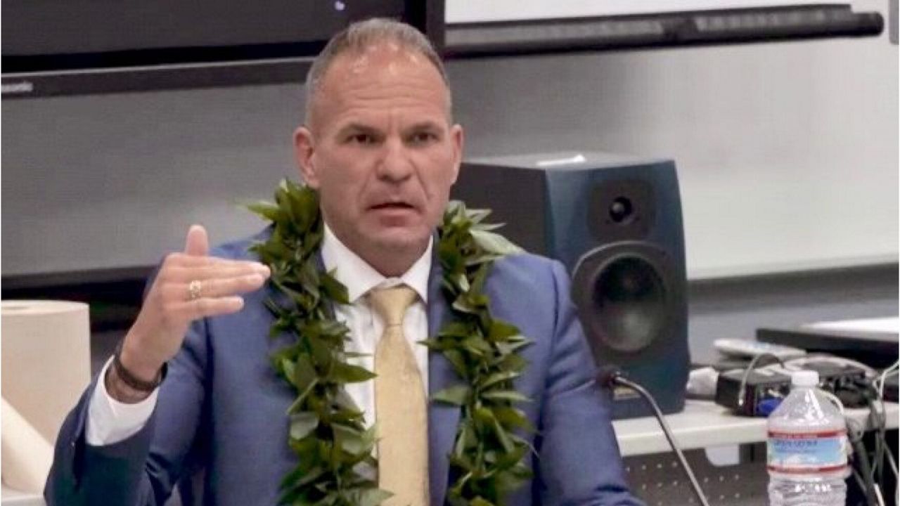 Commission defers action on raise for Maui police chief