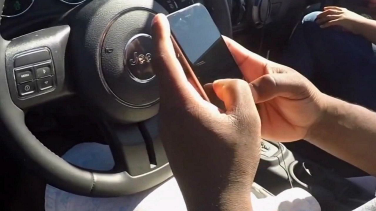 Study reveals teen admissions to texting while driving