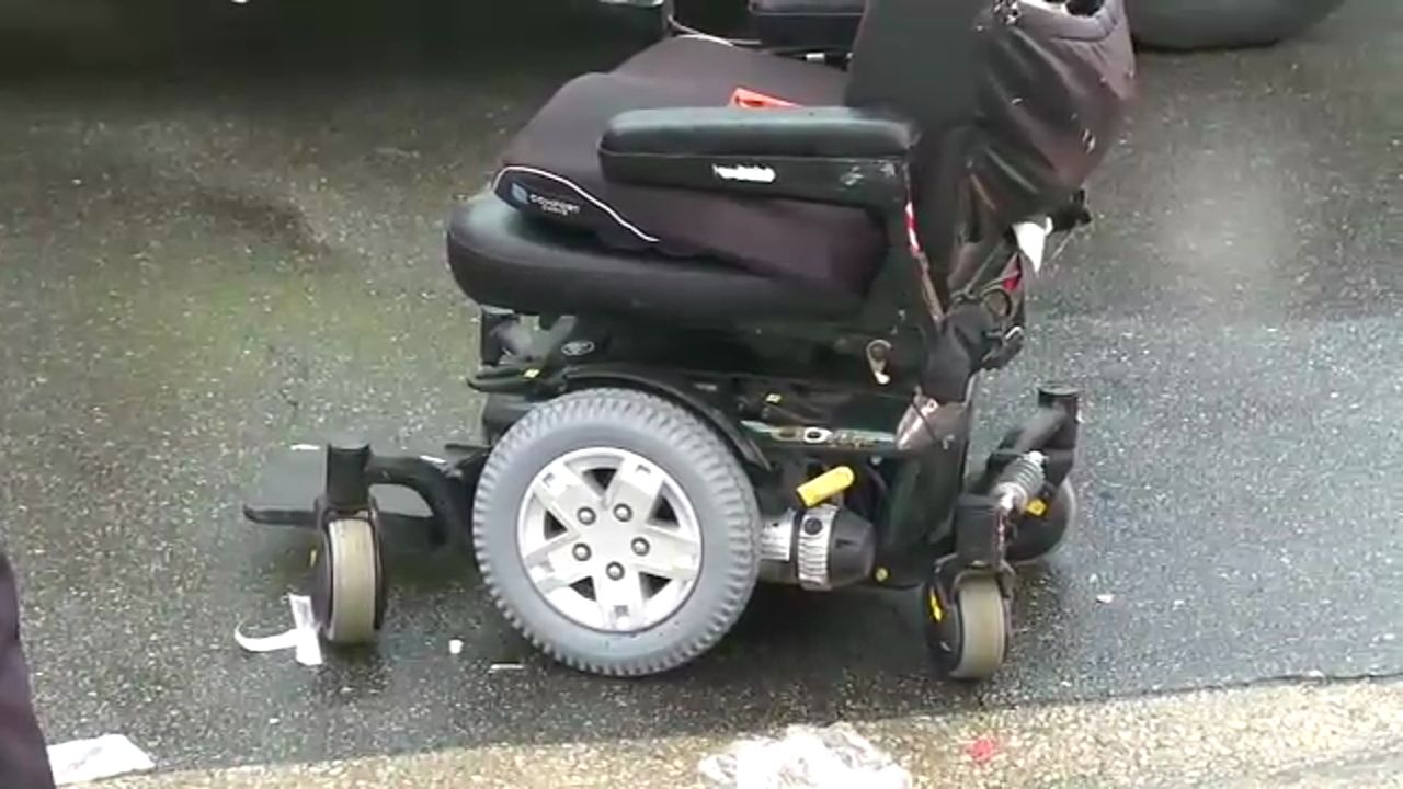 Hit-and-run isends man in wheelchair to hospital