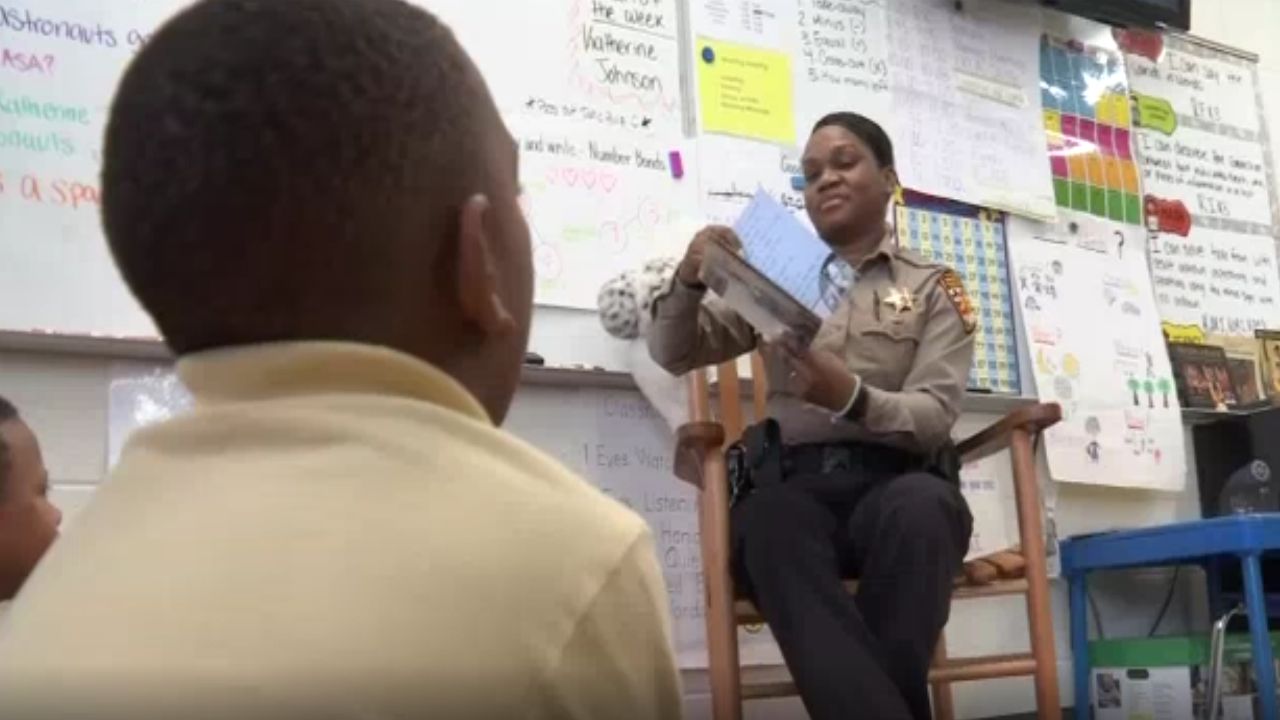 GCSO Forging Relationships With Students