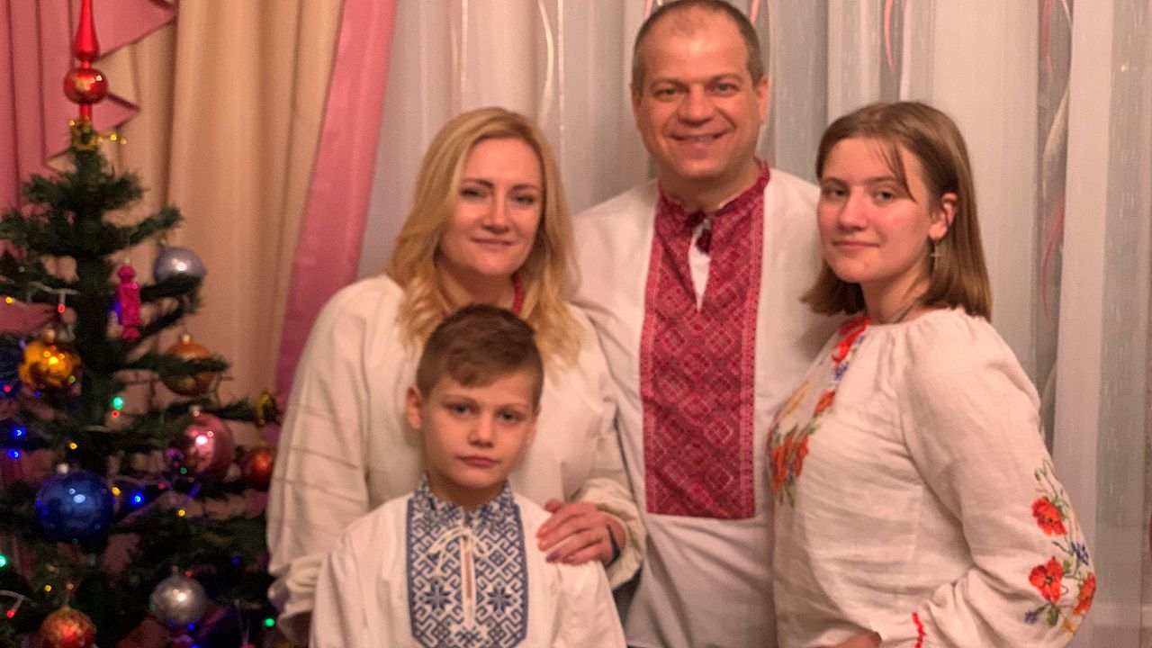 Professor turned Ukrainian soldier shares story
