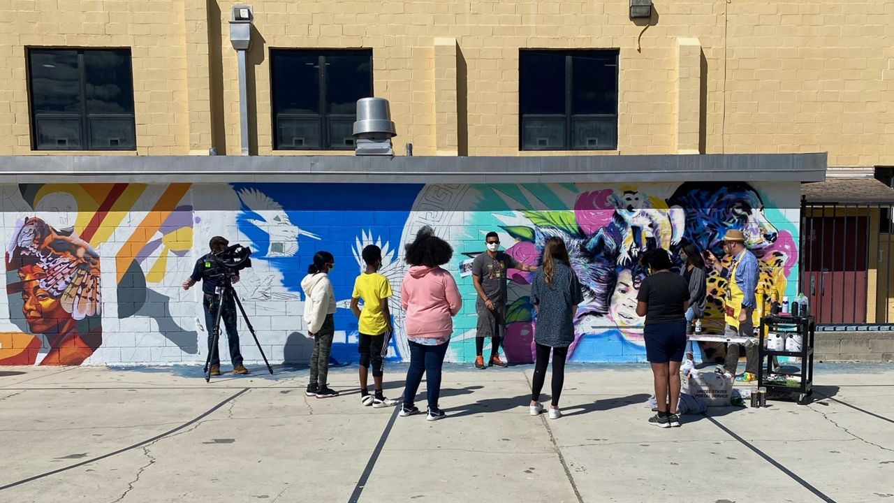 Howard Middle School Students Connect With Art Through Mural