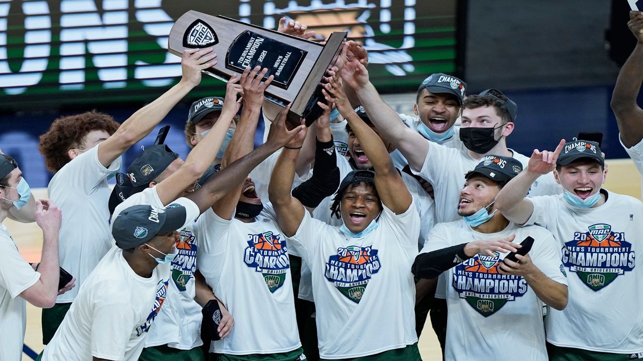 Ohio Beats Buffalo for First MAC Title Since 2012, NCAA Bid