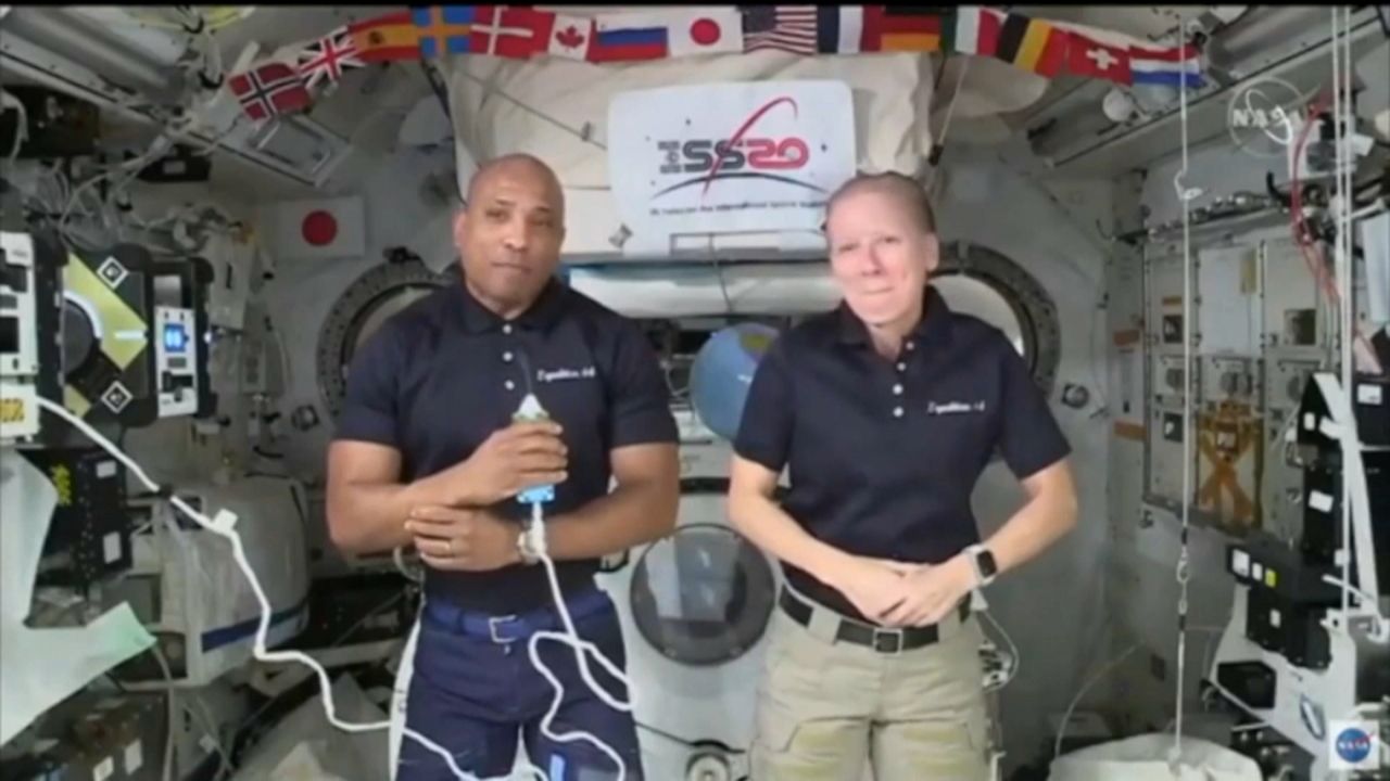 Rep. Torres Hosts "Reach for the Stars" to Inspire Students