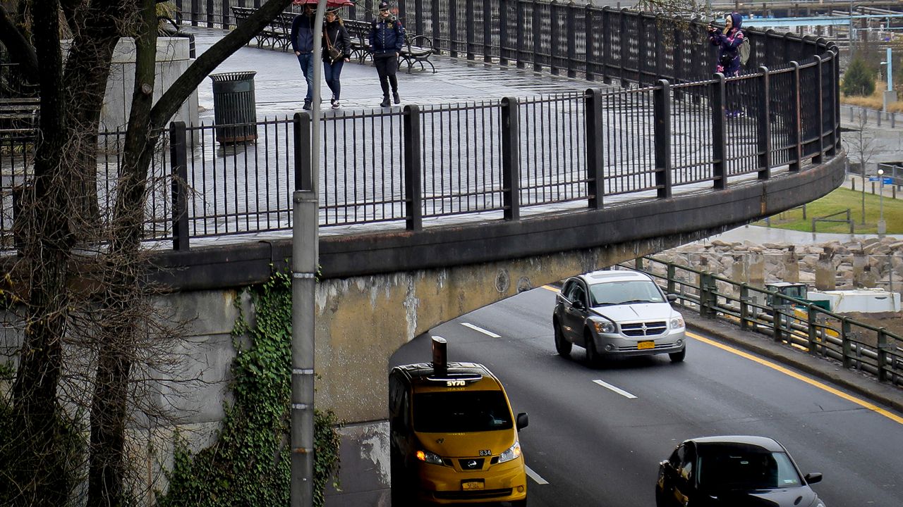BQE Brooklyn Queens Expressway potential fixes crumbling highway City ...
