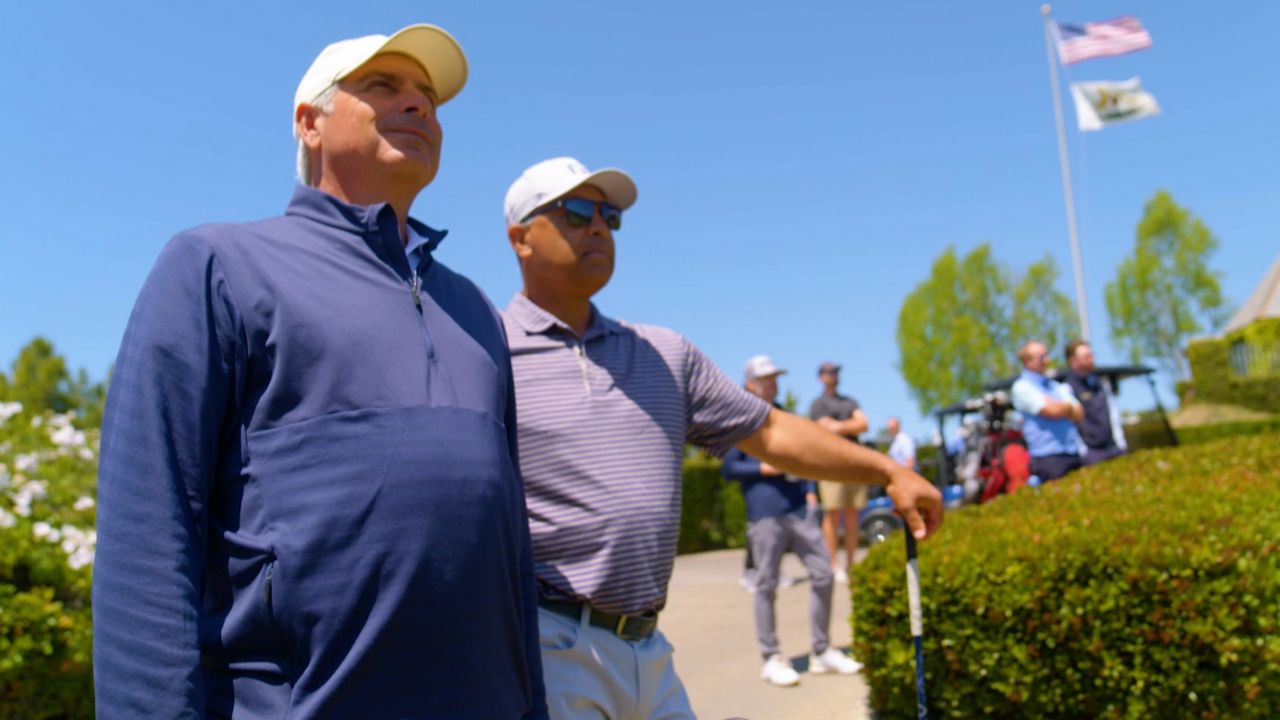 Backstage: Fred Couples golfs with the Dodgers