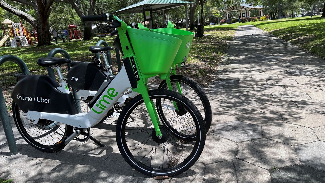 E-Bike power pedal into St. Petersburg