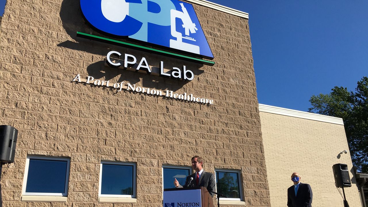 Beshear tours Norton Healthcare lab