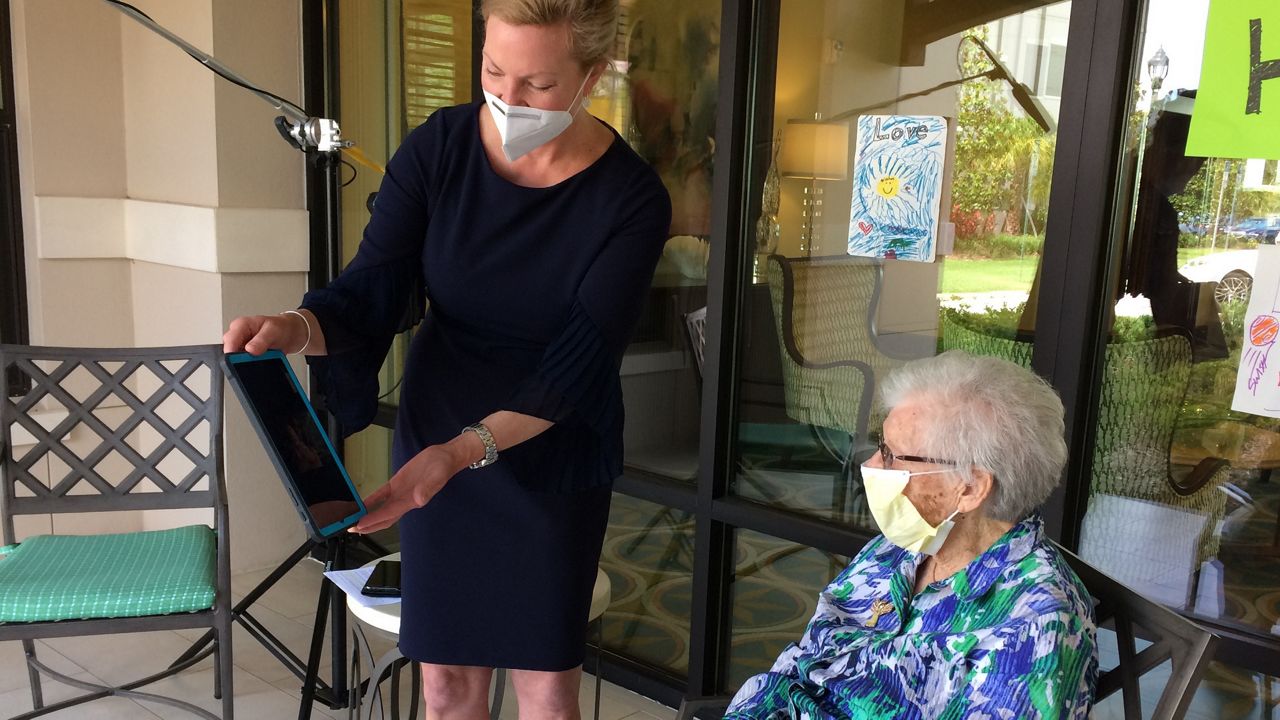Orlando Nursing Homes Get Tablets to Support Seniors