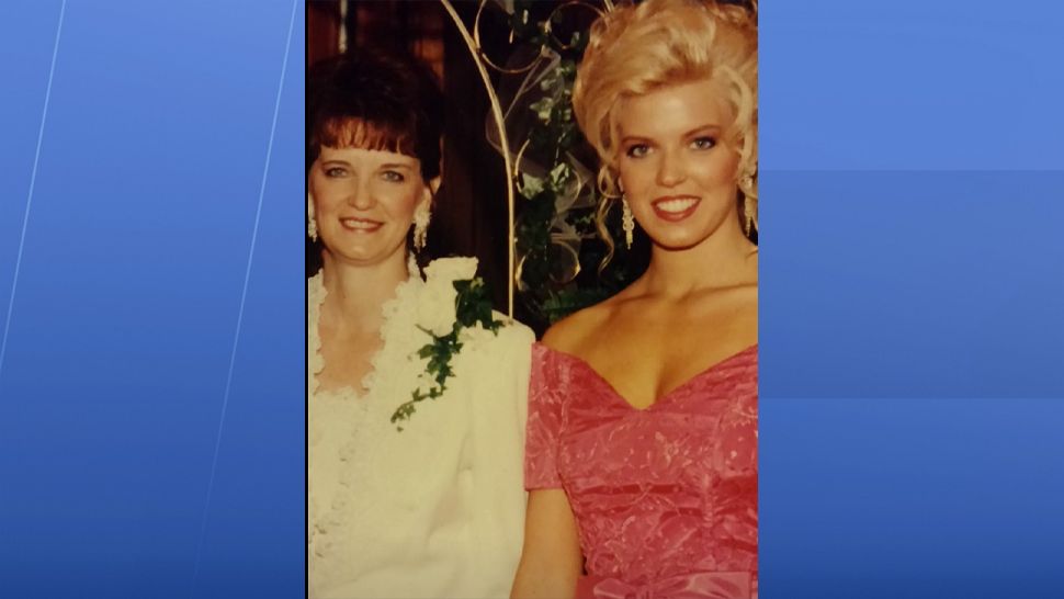 Mother's Day freebies and deals