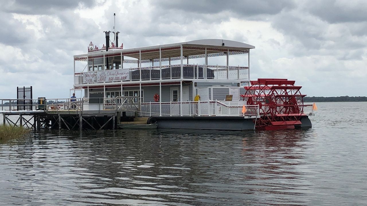 Lake County Paddle Boat Attraction Close to Shoving Off