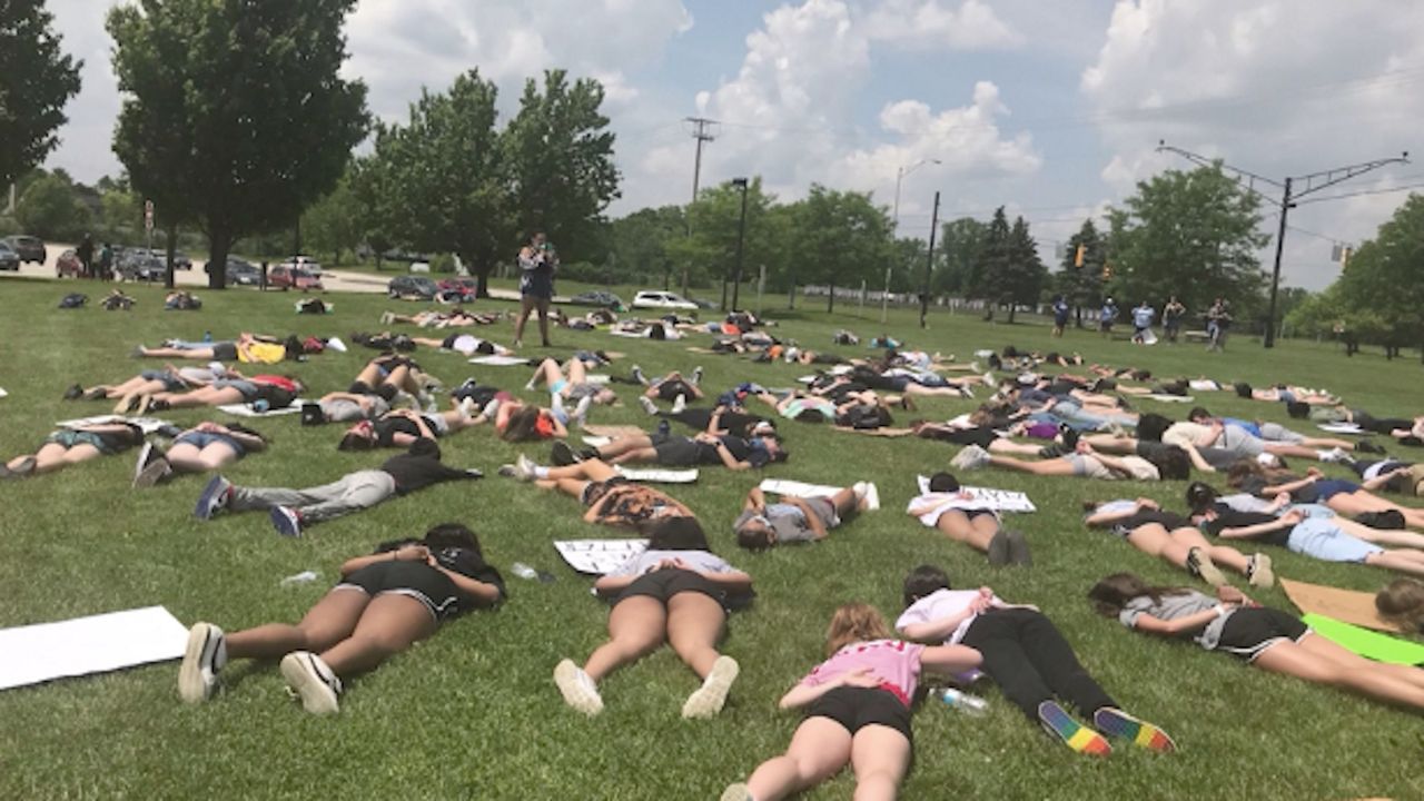 Worthington HS Students Gather to Support BLM Movement