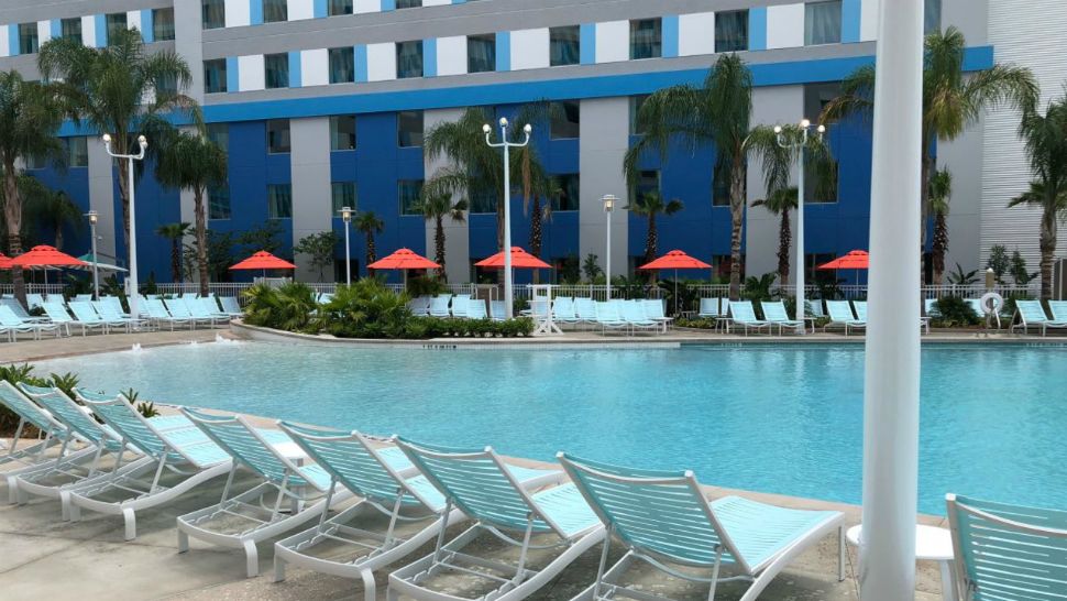 universal orlando endless summer resort surfside inn
