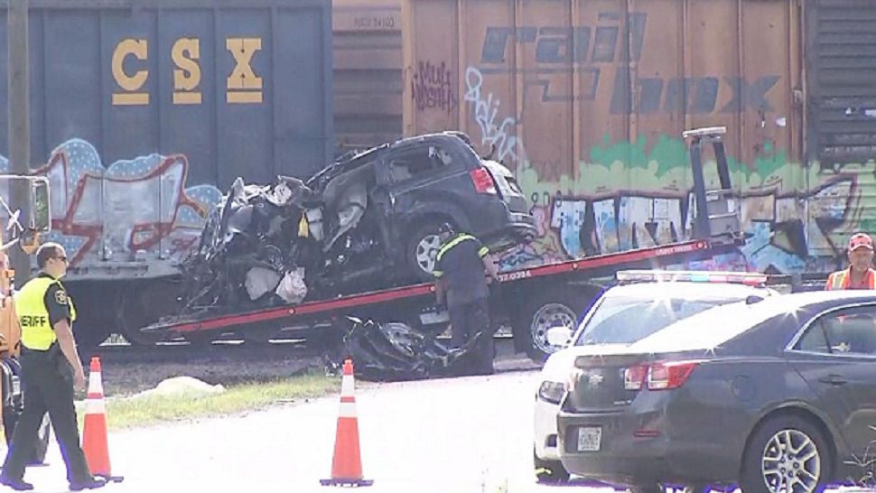 2 dead after minivan collides with CSX train in Polk County