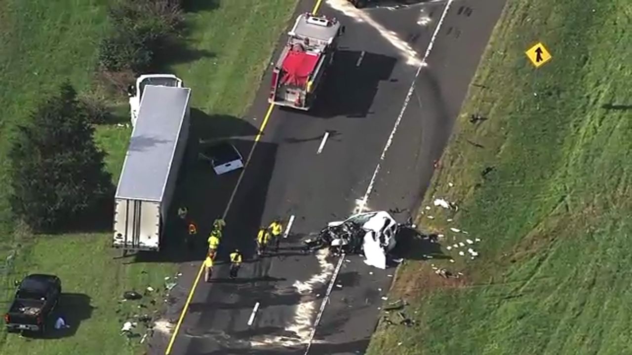 1 killed in Durham Freeway crash