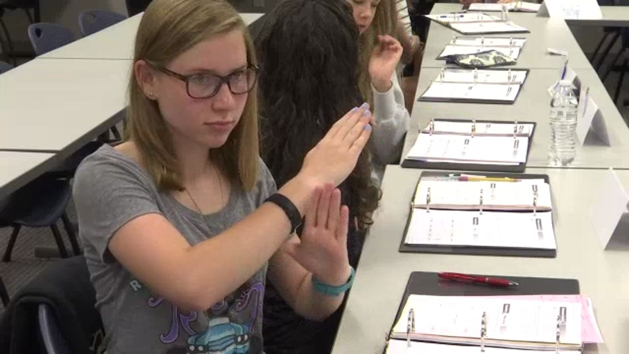 Wake Tech sign language course