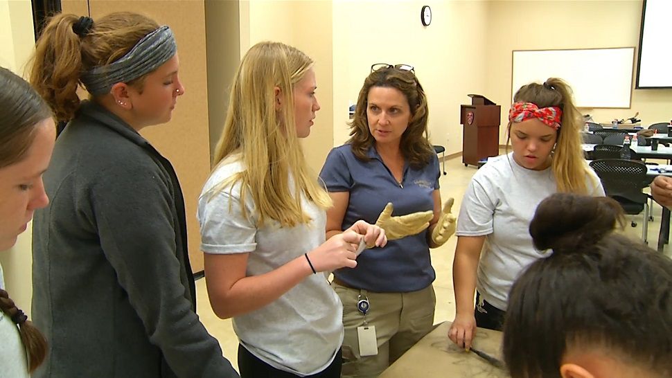 Lakeland Police hosts first high school police academy